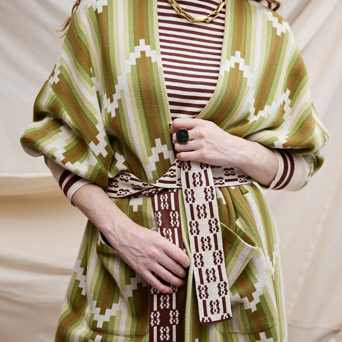 Nisha Jacquard Robe – Sage and Clare